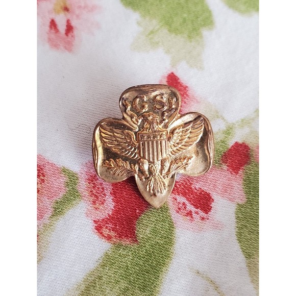 Jewelry | Girl Scouts Trefoil Pin Bald Eagle Shield 198s Gold Tone ...